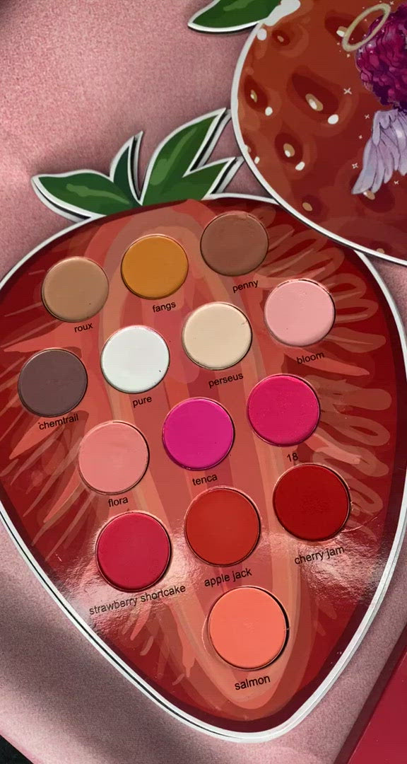 Sweet 18 strawberry palette – Emiliaxcosmetics