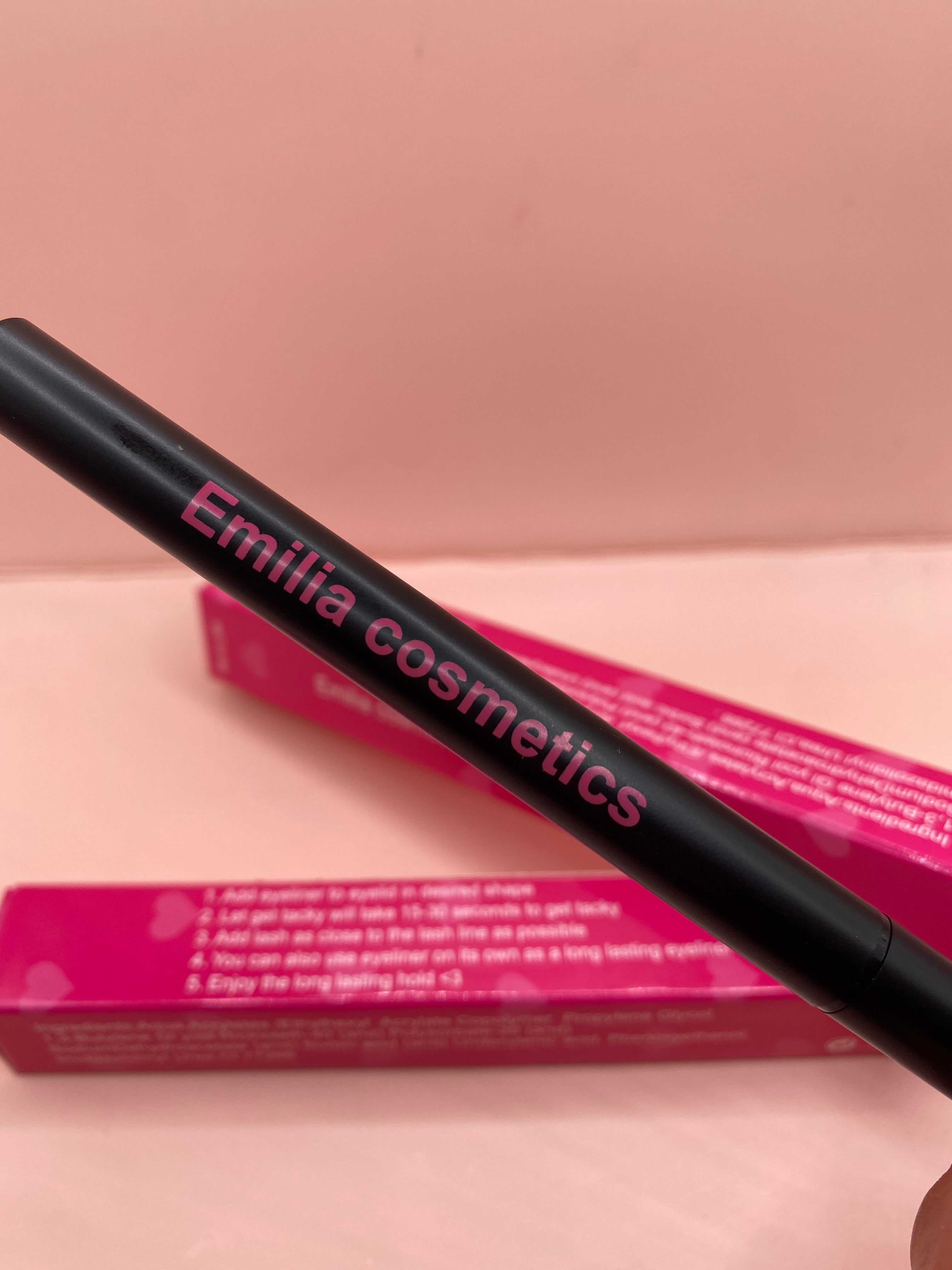 Magic Eyeliner (waterproof) – Emiliaxcosmetics